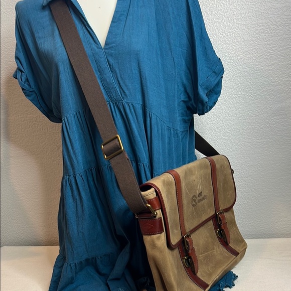 Fossil | Bags | Fossil Canvas Leather Messenger Bag 57 Adjustable Strap ...